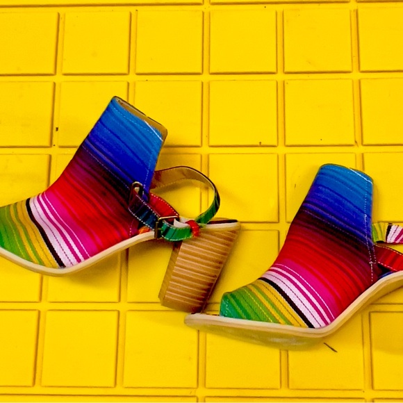 Very Volatile | Shoes | Very Volatile La Every Color In The Rainbow Fun ...